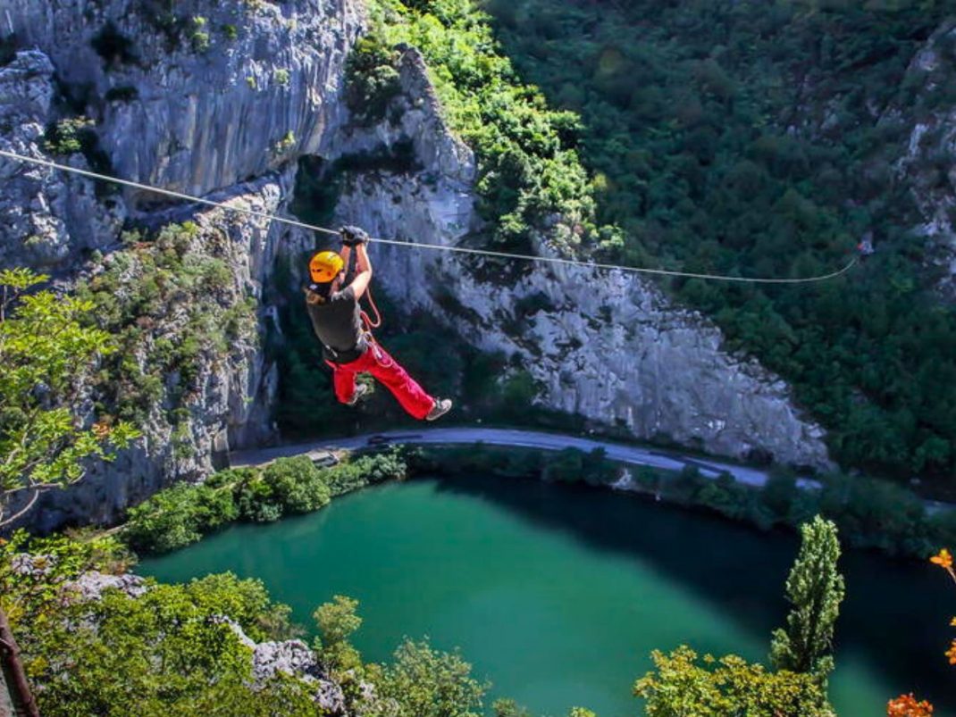 Tyrolienne à Omis au-dessus de la rivière Cetina - avant d'acheter ⚠️